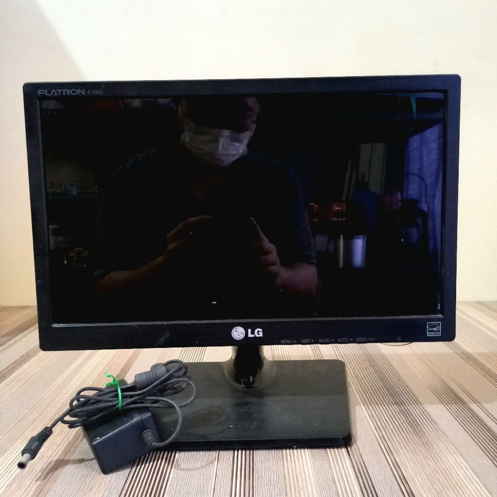 Jual Monitor LG Bekas Kondisi Mati Total | Shopee Indonesia