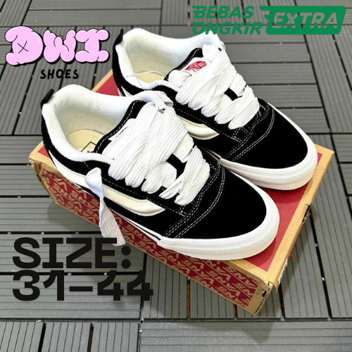 Jual PROMO SEPATU SEKOLAH KNU SKOOL HITAM PUTIH GEMUK 31-44 UNISEXS ...