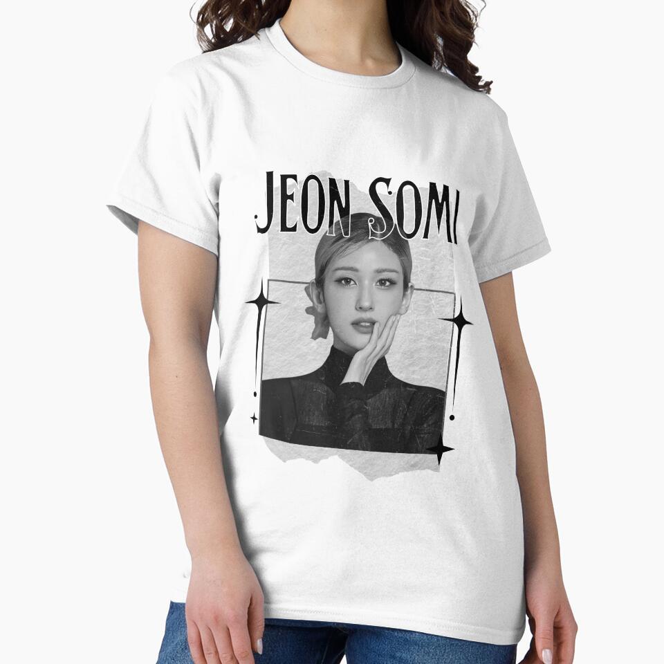 Jual Jeon Somi Penyanyi Solo Korea Retro Elegance Dalam Monokrom Hitam ...