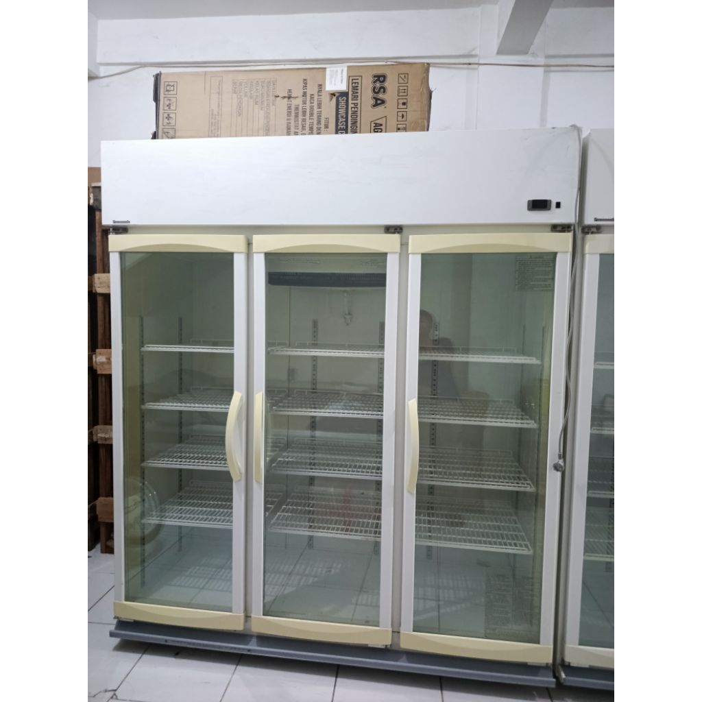 Jual showcase chiller 3 pintu panasonic second | Shopee Indonesia