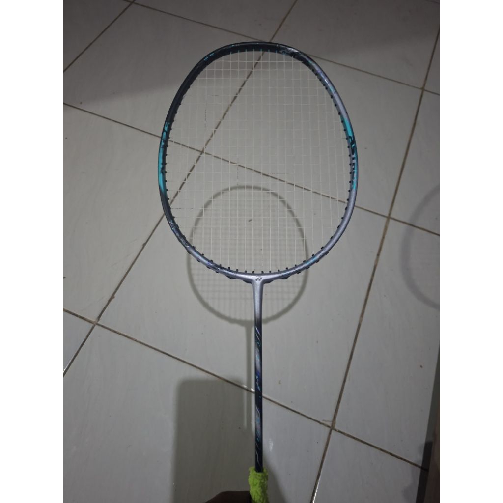 Jual raket Yonex atrox 88s Pro original | Shopee Indonesia