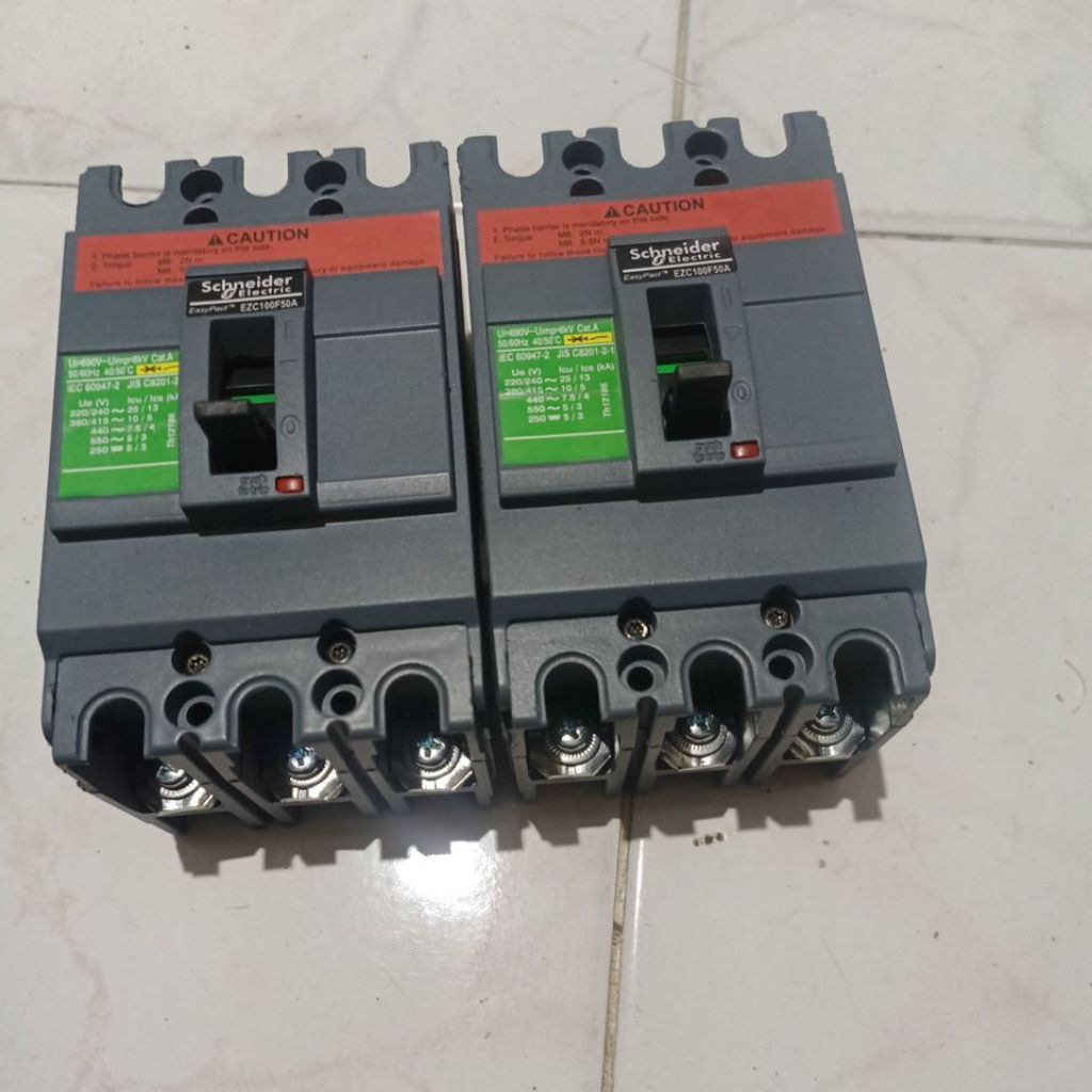 Jual MCCB EZC r 50A 40A 30A | Shopee Indonesia