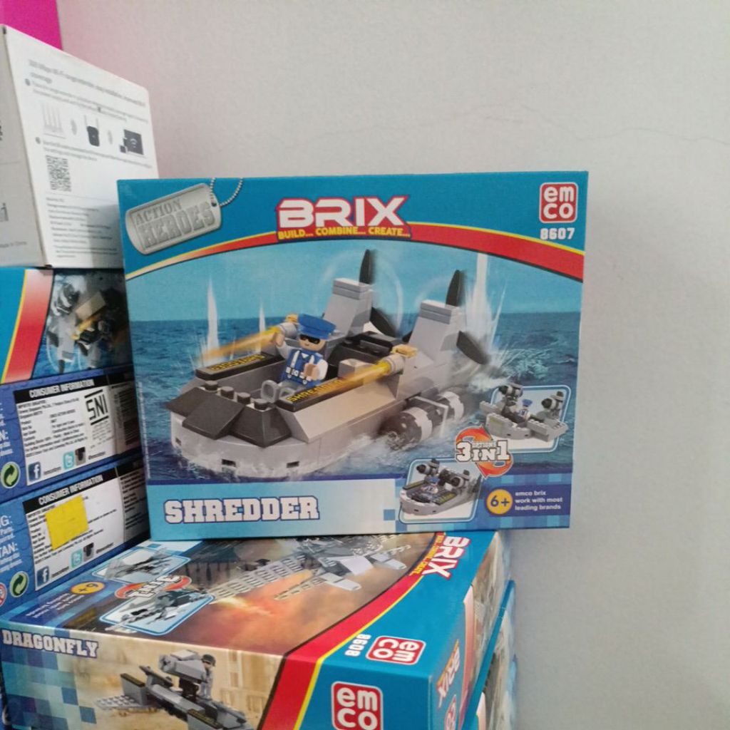 Jual Emco Brix Action Heroes 3in1 ada banyak varian original | Shopee ...