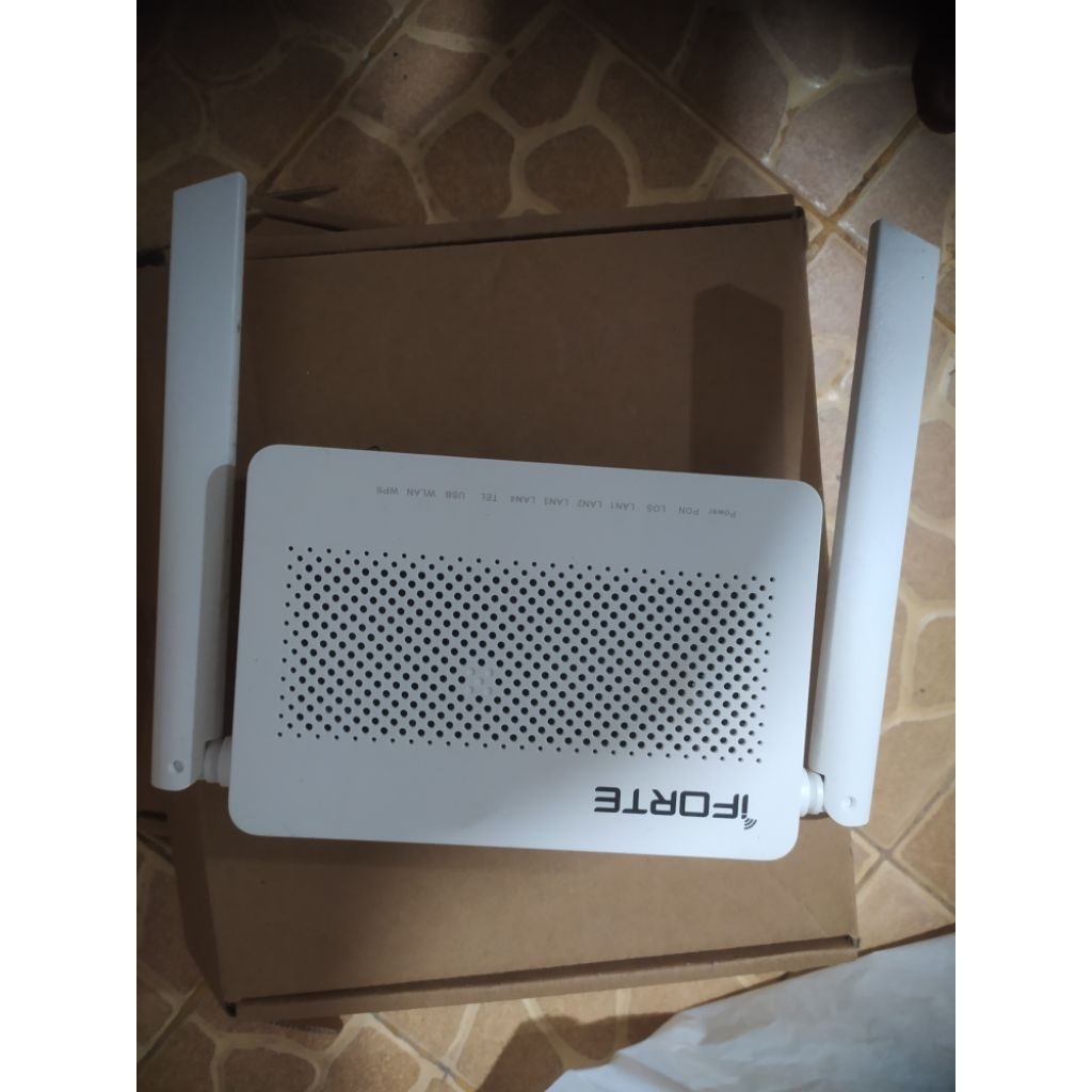 Jual Router Huawei eg8145v5 port fo hijau unit adaptor | Shopee Indonesia