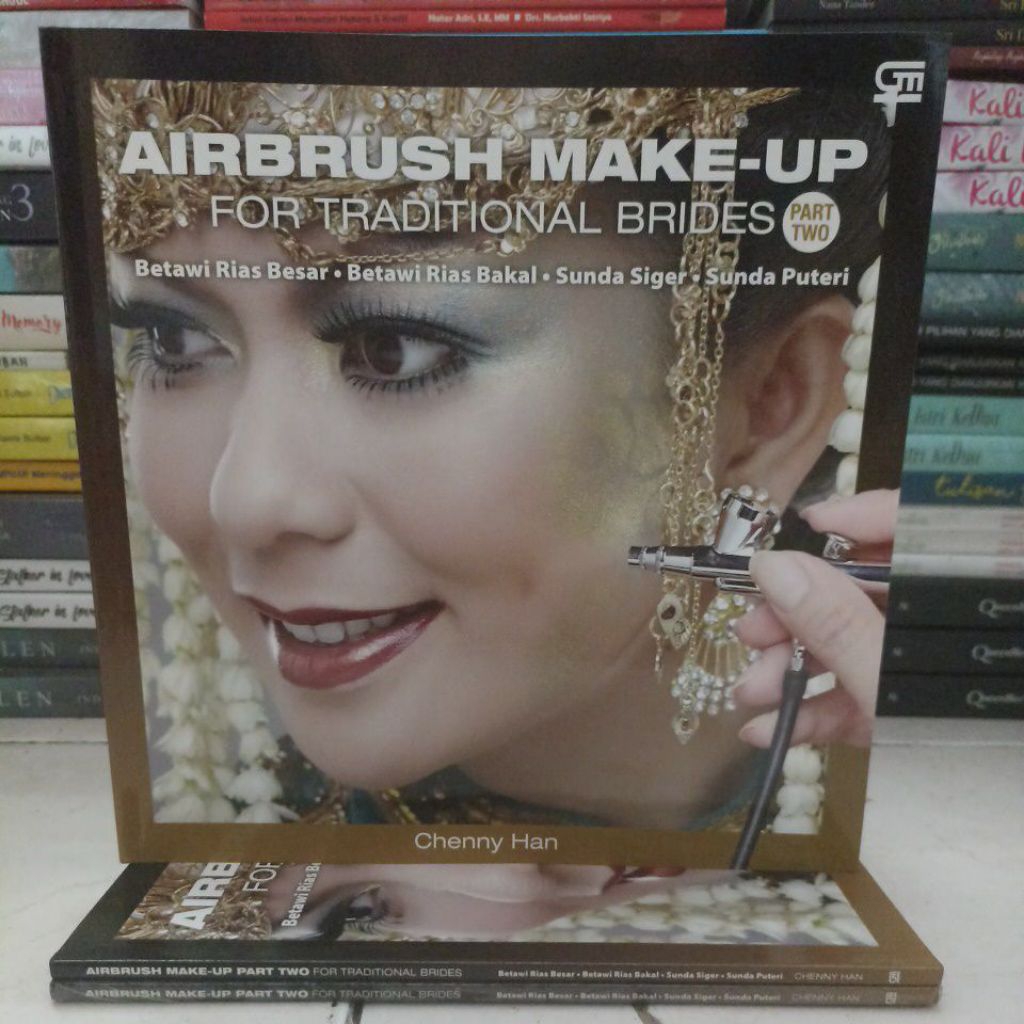 Jual BUKU BACAAN INSPIRASI TATA RIAS PENGANTIN / AIRBRUSH MAKE UP FOR ...