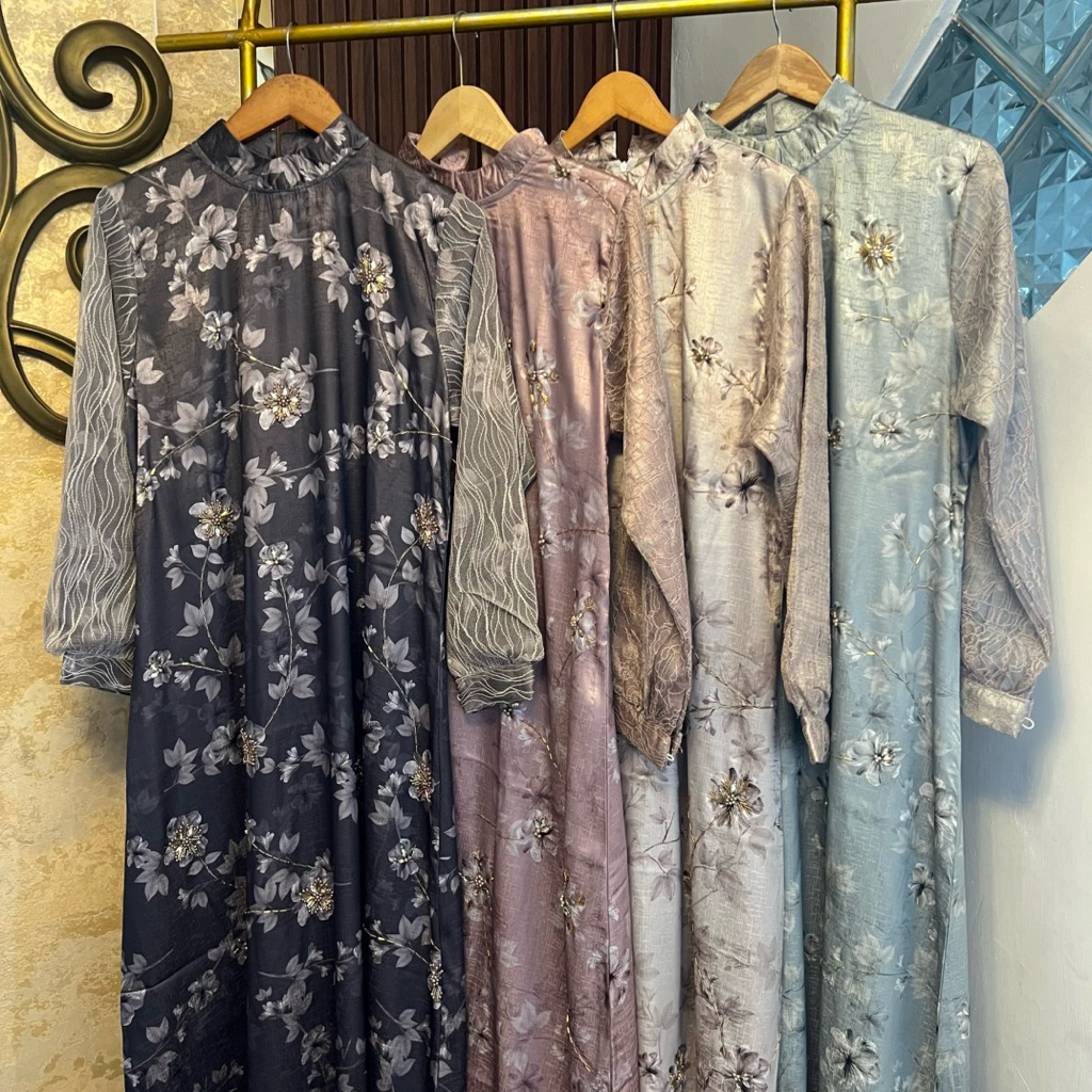Jual Gamis Lylii Part 3 [ Bahan emboss amanyy silkk kombinasi payett ] | Shopee Indonesia