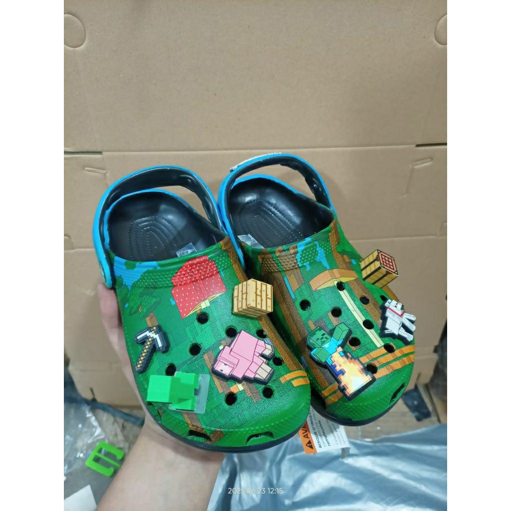 Jual CROCS MINECRAFT CLOG KIDS and JUNIOR | Shopee Indonesia