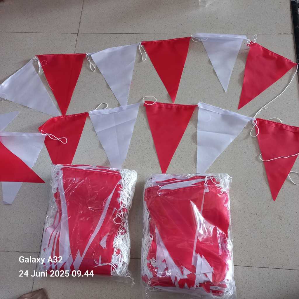 Jual Bendera renteng segitiga merah putih panjang 5M bendera umbul2 merah putih / bendera hias ...