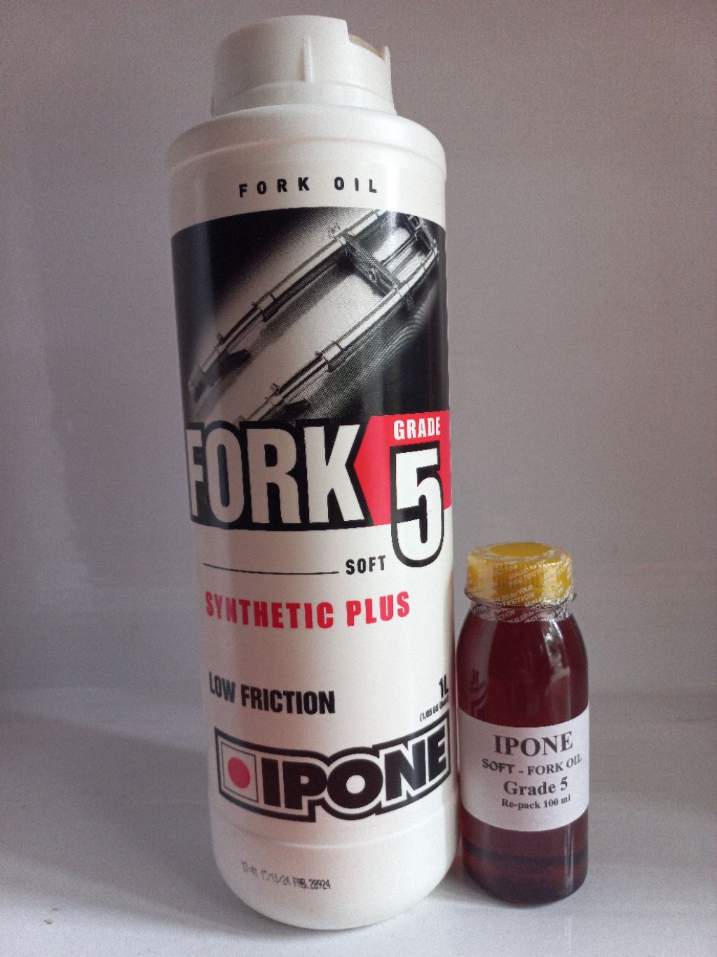 Jual Oli Shock Ipone Fork Fluid Racing Grade 7, Soft Grade 5, Medium Grade 10 / Repack 100ML ...