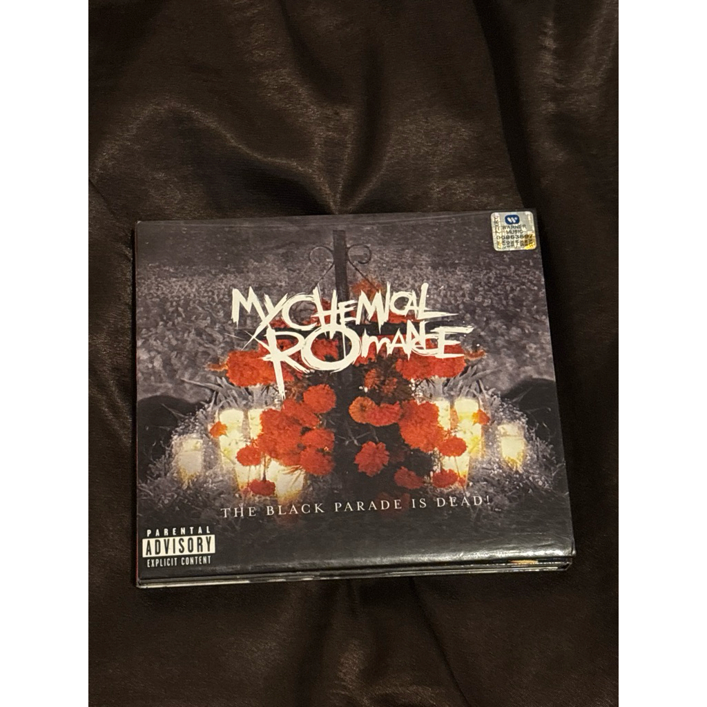 Jual CD DVD My Chemical Romance The Black Parade Is Dead MCR | Shopee ...