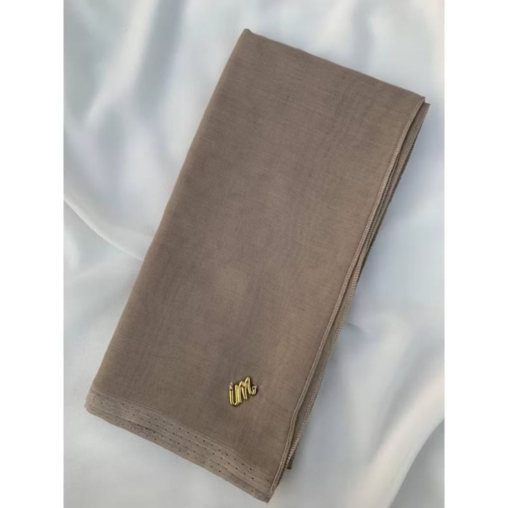 Jual Umama scraf premium metal logo hijab polos hijab segiempat daily ...