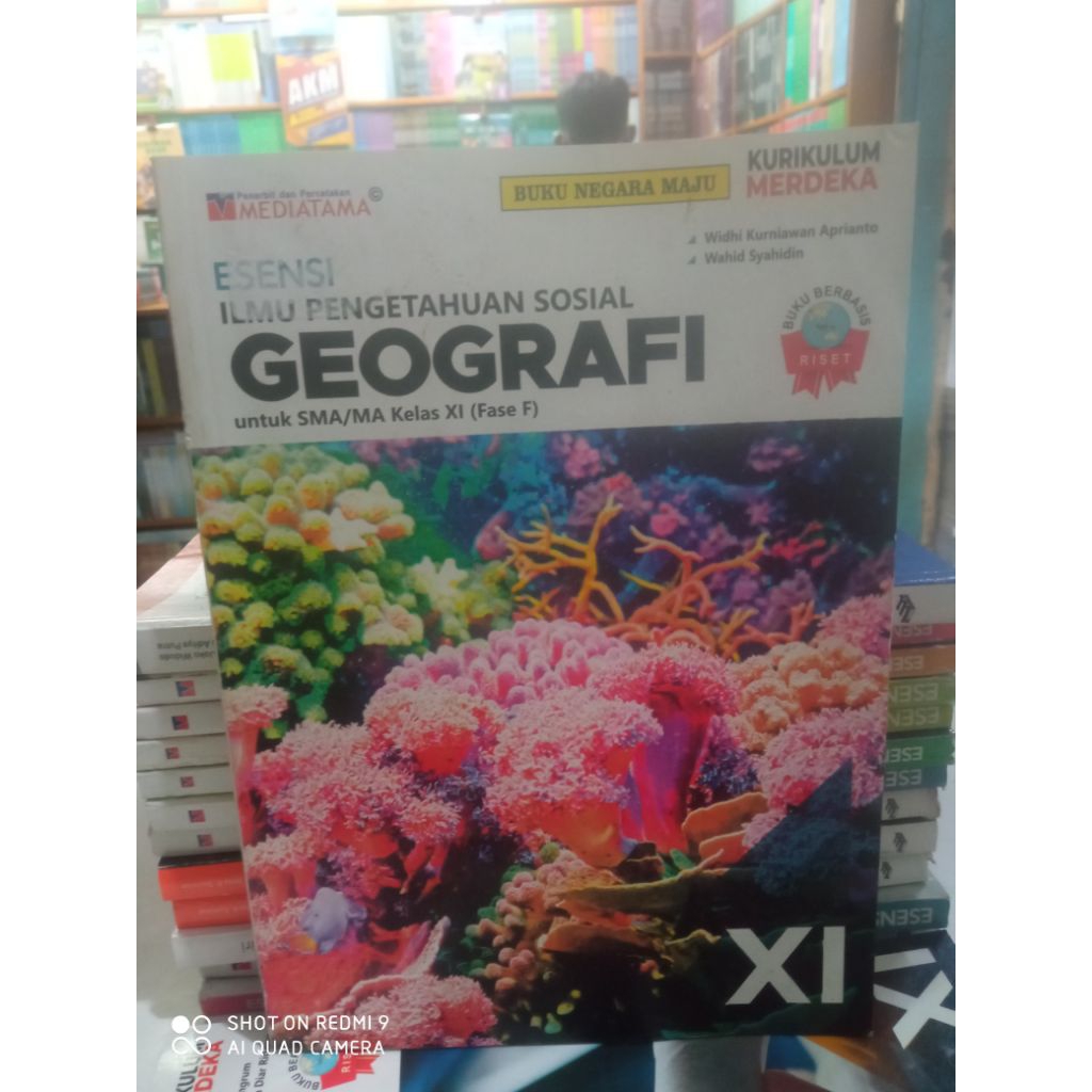 Jual Buku esensi IPS geografi untuk SMA kelas 11 kurikulum merdeka original | Shopee Indonesia