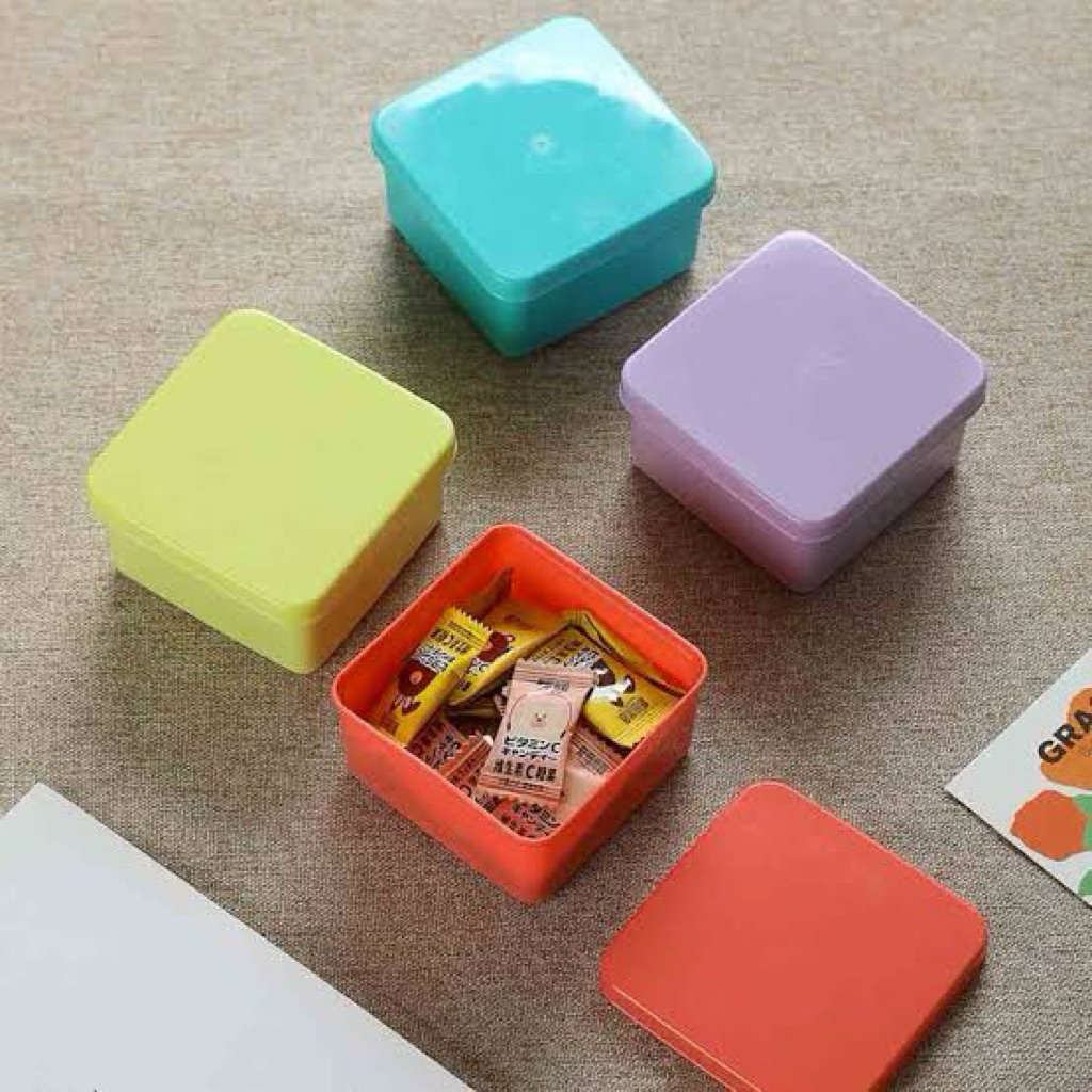 Jual Miniso Food Container isi 4 / kotak makan lunch box tempat makanan ...
