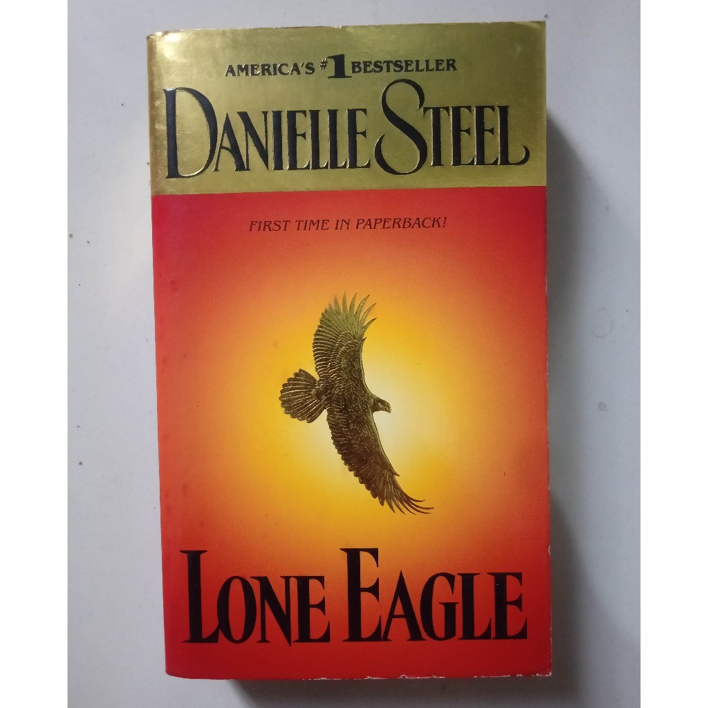 Jual Novel Lone Eagle - Danielle Steel | Shopee Indonesia