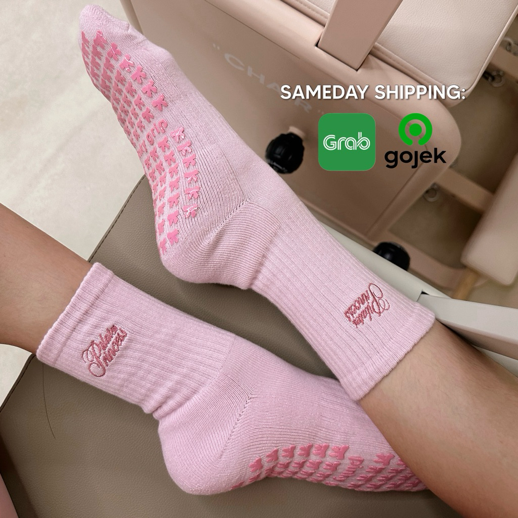 Jual Pinky Grip - PINK Pilates Princess Anti Slip Grip Socks / Kaos ...