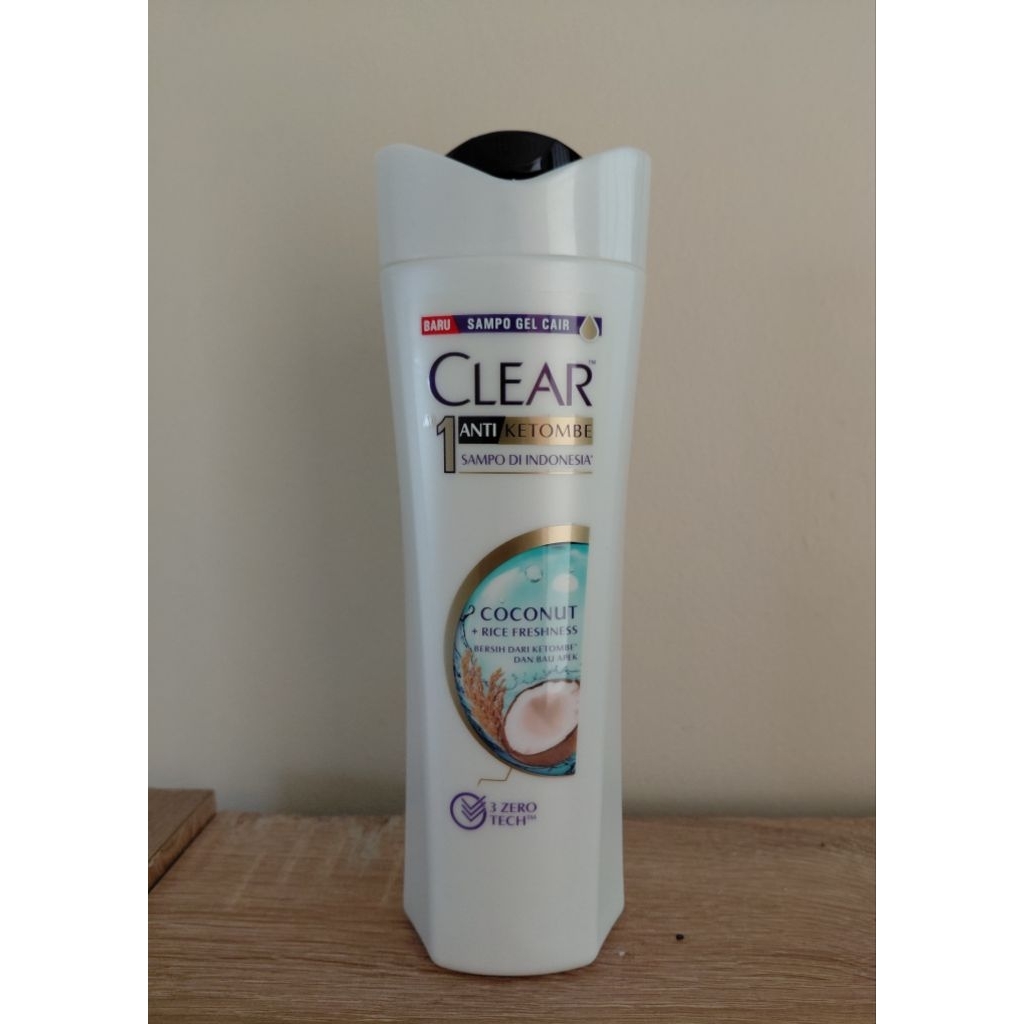 Jual Clear Shampoo Coconut Rice Freshness 300 mL Shampo Sampo Anti Ketombe Anti Apek | Shopee ...