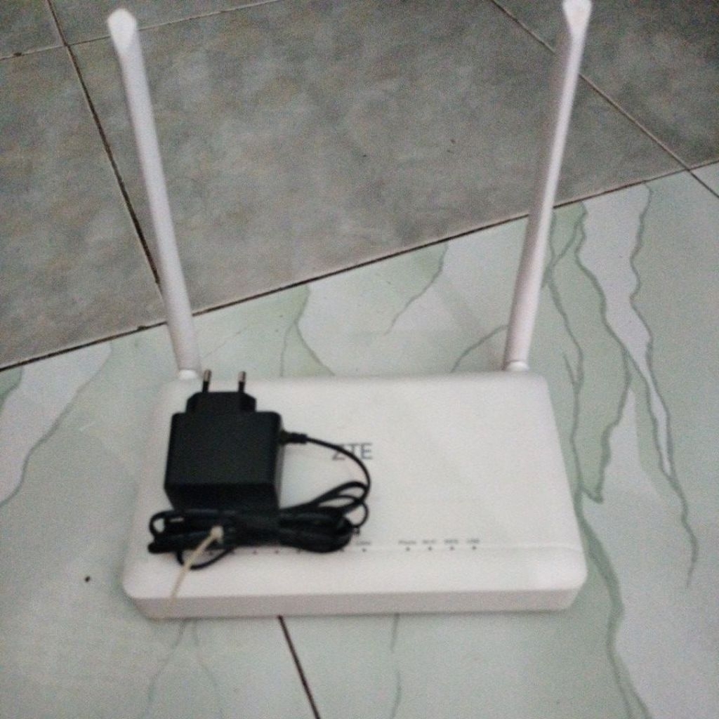 Jual ZTE F670L GPON DUAL BAND PORT BIRU | Shopee Indonesia