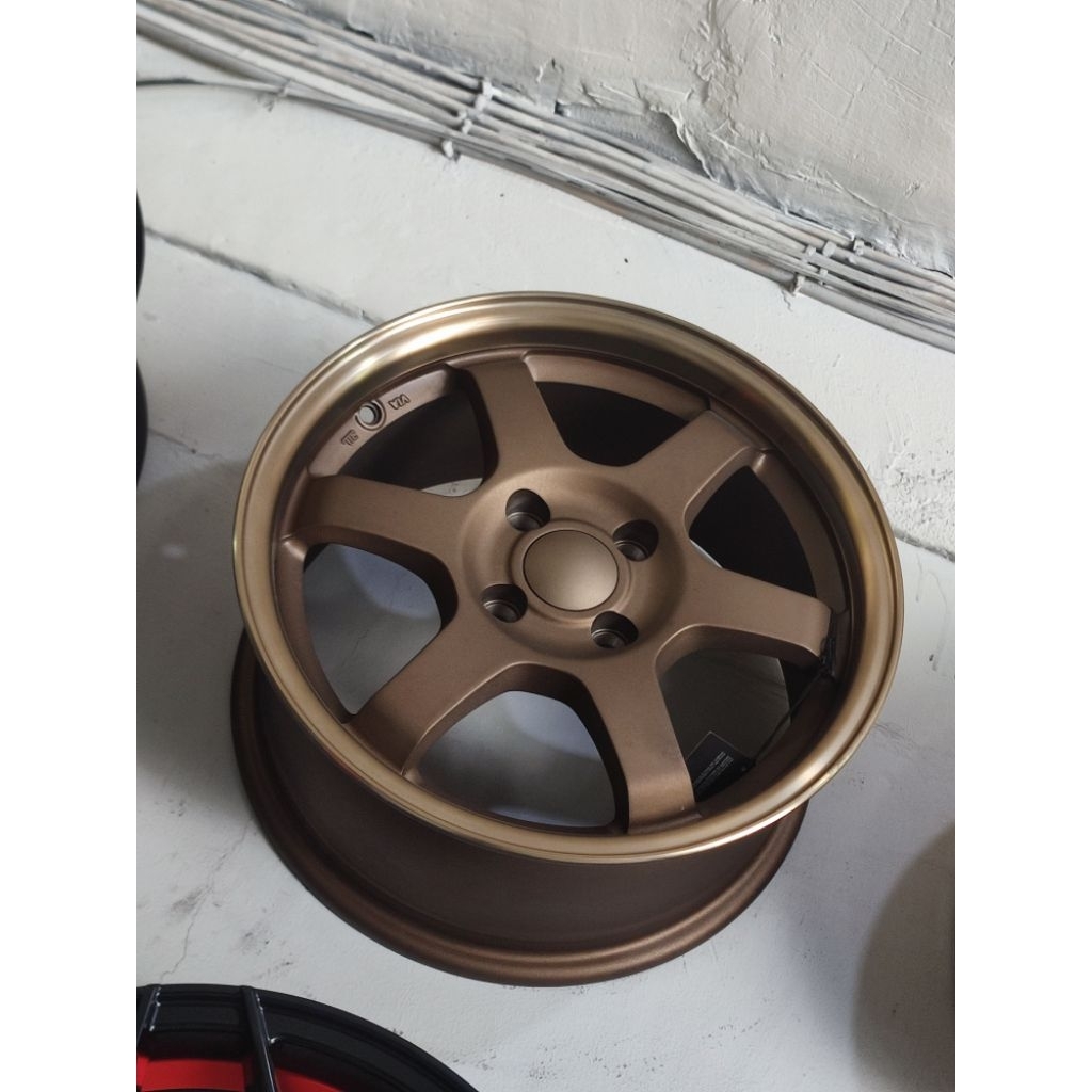 Jual Velg Racing JDM Volk Rays TE37 R15 // Velg Sporty TE37 Ring15 ...
