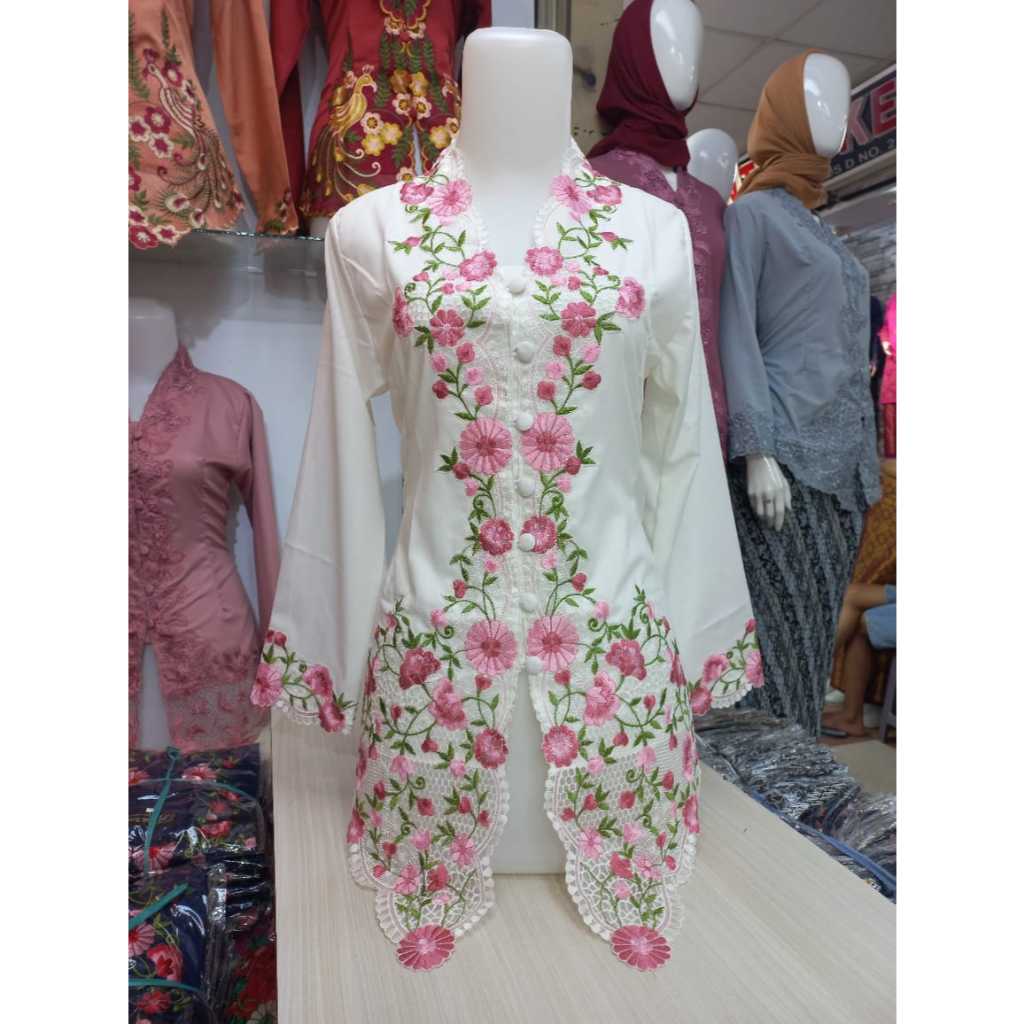 Jual Kebaya Encim Betawi Modern Bordir Bunga Aneka Pilihan Warna ...