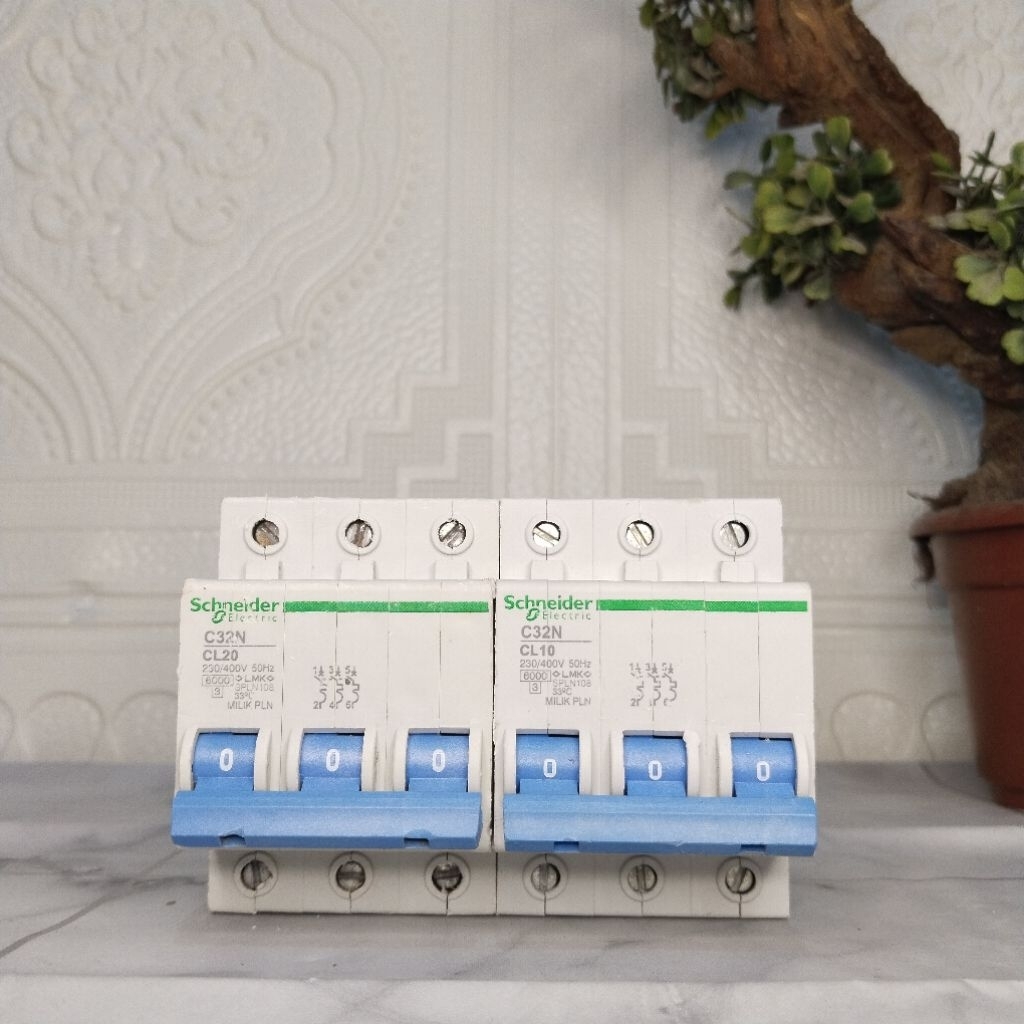 Jual MCB PLN 3 phase 10A, 16A, 20A, 25A, 35A 50A, barang original ...