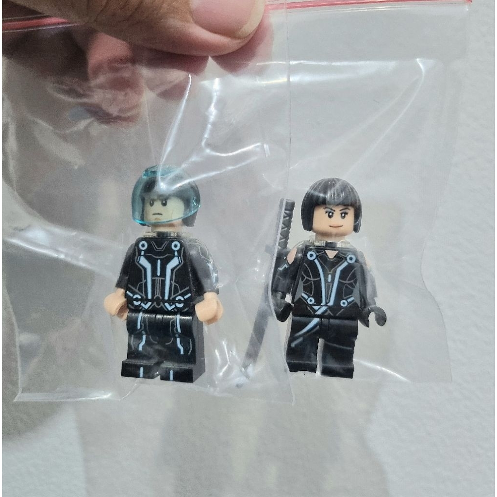 Jual Lego Minifigure Tron Legacy Sam Flynn & Quorra Set (2 Minifigs ...
