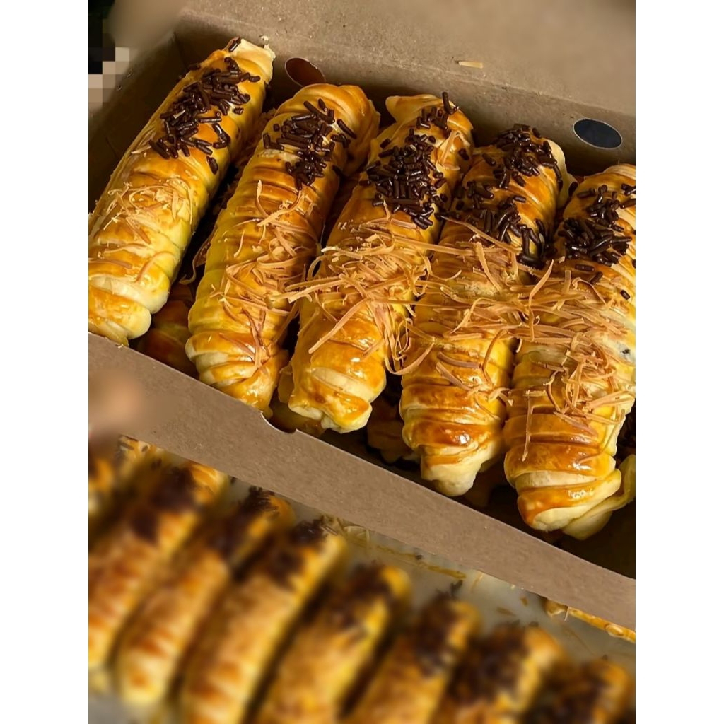 Jual CHOCO CHEESE ROLL - CHEESE ROLL ISI 10PC | Shopee Indonesia
