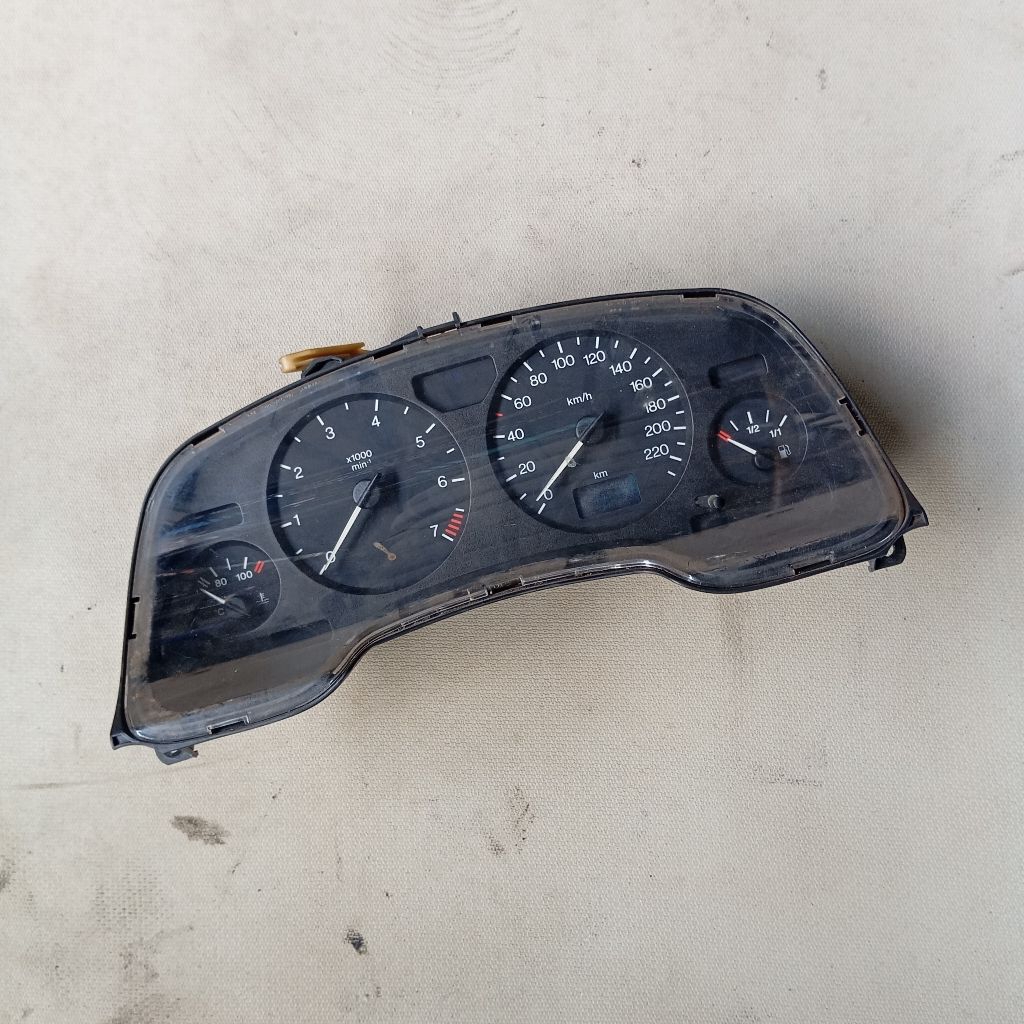 Jual Speedometer chevrolet zafira matic 2001 original gm | Shopee Indonesia