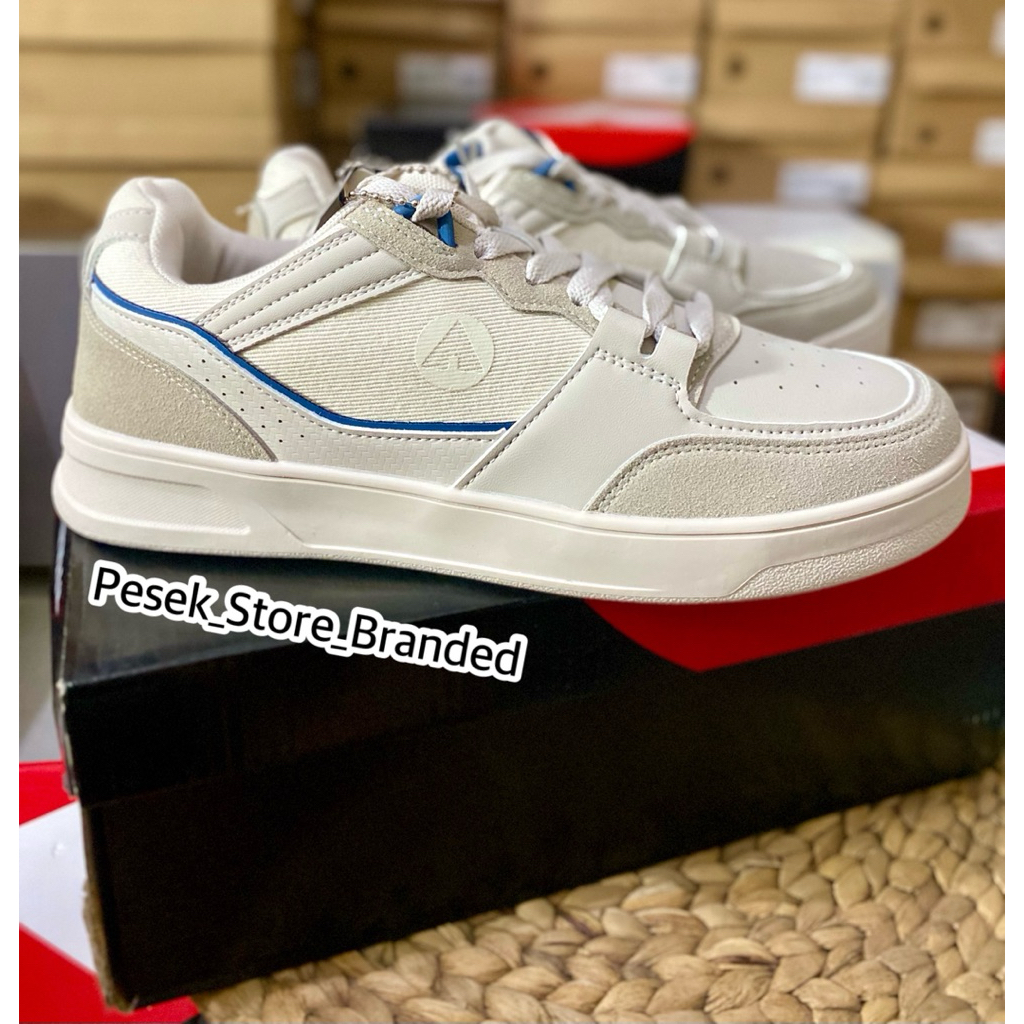 Jual Sepatu airwalk Clayton warna Beige size 39,40,41,44 saja original ...