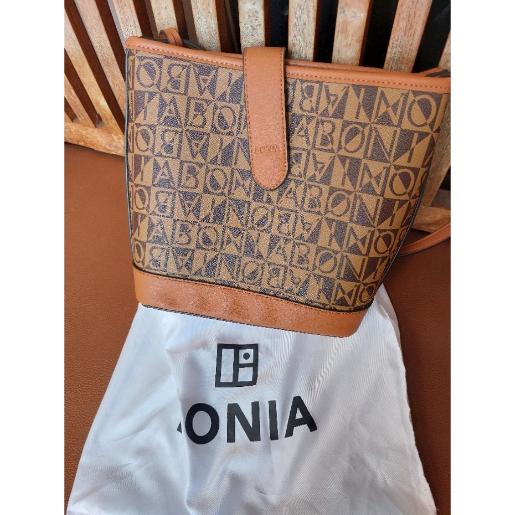 Jual tas bonia preloved | Shopee Indonesia