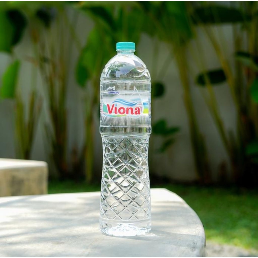 Jual Air Mineral Viona Botol 1.500ml (1 dus isi 12 pcs) | Shopee Indonesia