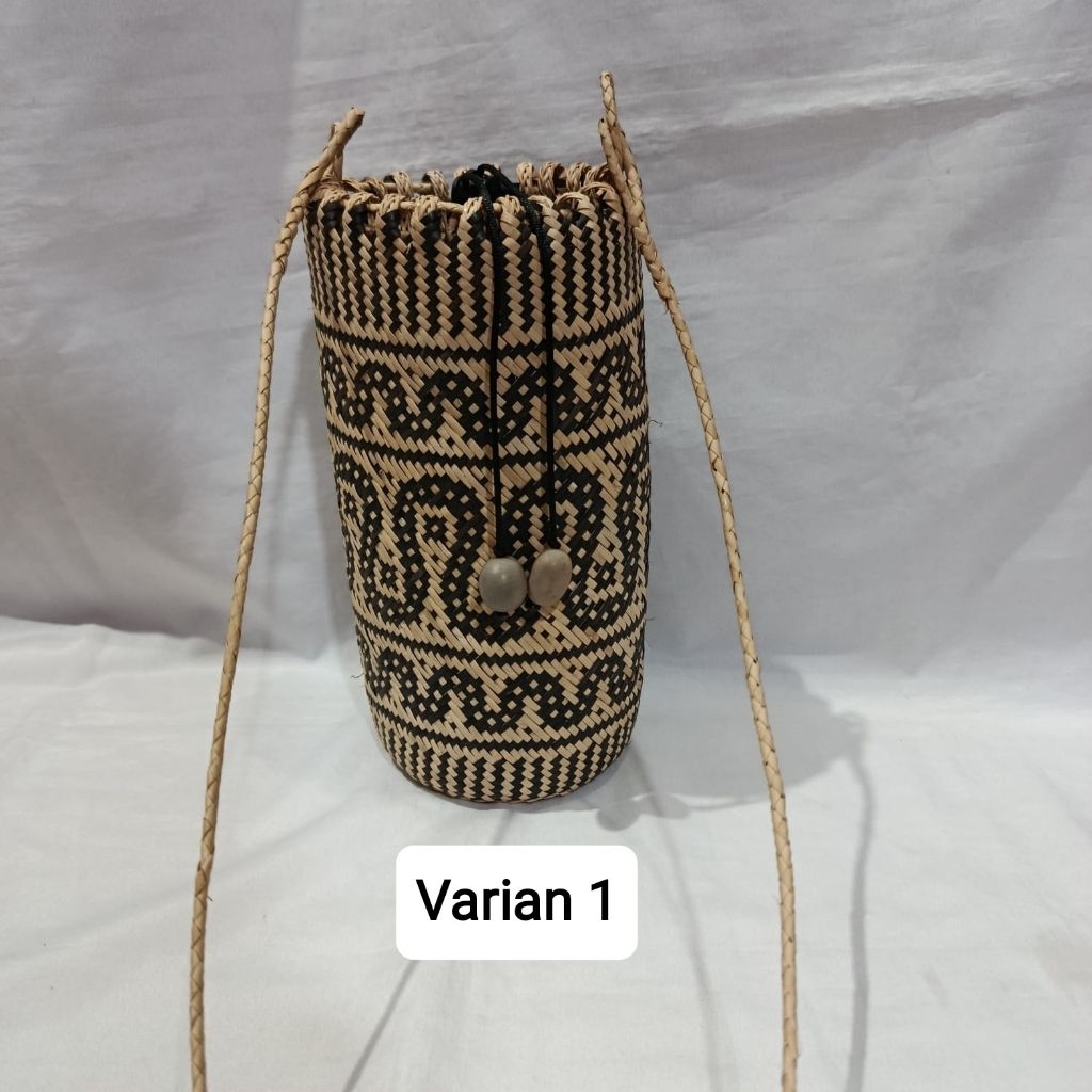 Jual tas anjat rotan dayak kalimantan model selempang | Shopee Indonesia