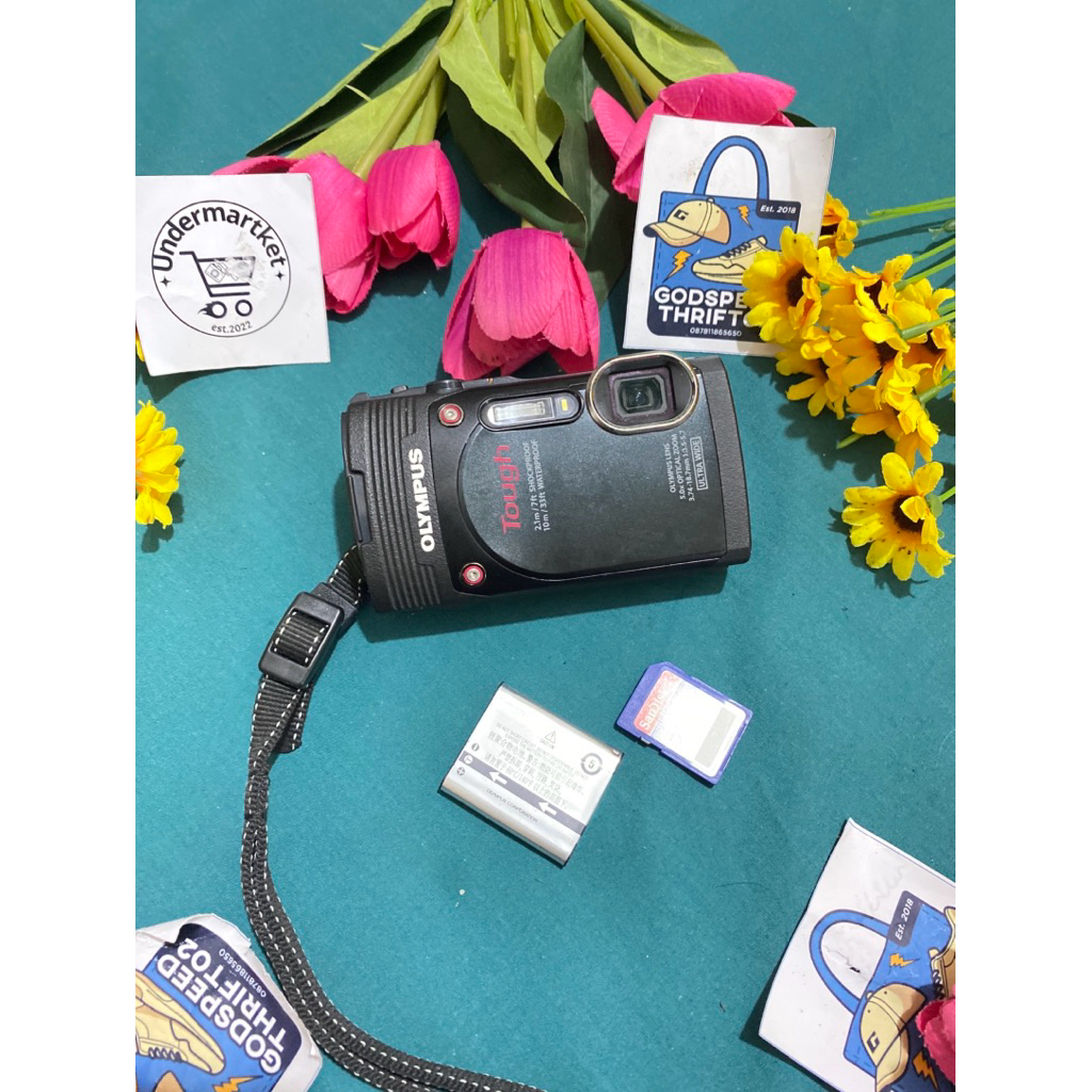 Jual Camera Digital Olympus Stylus Tough TG-850 Flip up Screen 16.1 ...