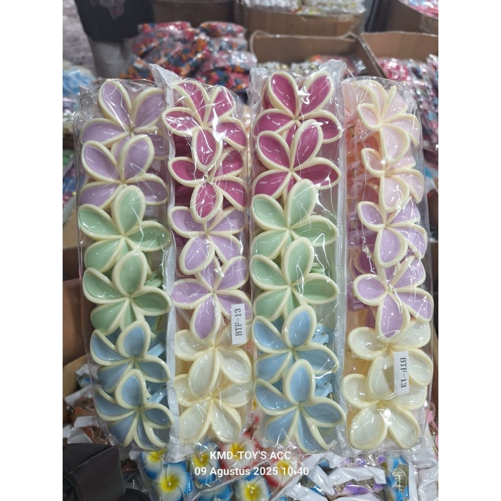 Jual ( ISI 12 PCS) JEPIT RAMBUT BUNGA KAMBOJA MOTIF GARIS GARIS UK 8 CM ...