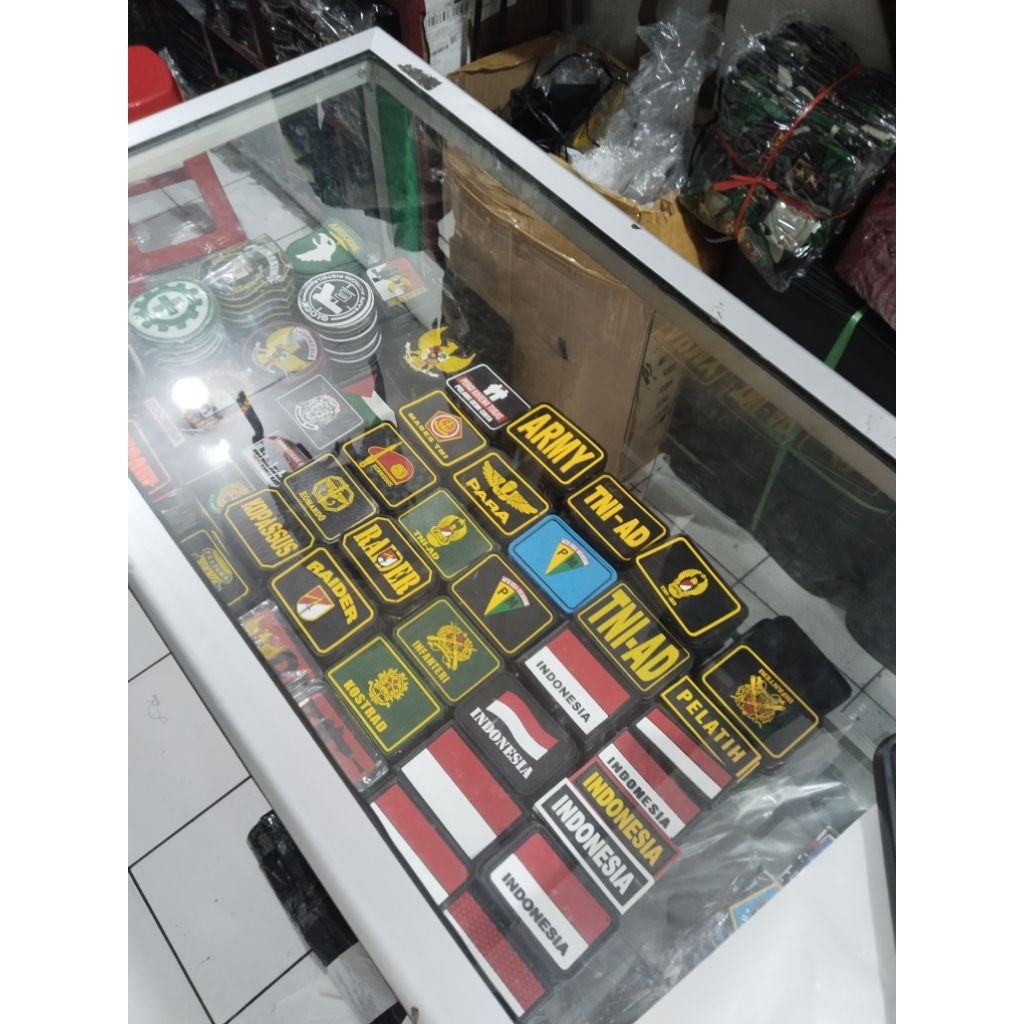 Jual PATCH RUBBER LOGO TNI AD / kostrad /Kopasus/ raider/army/ TNI AU ...