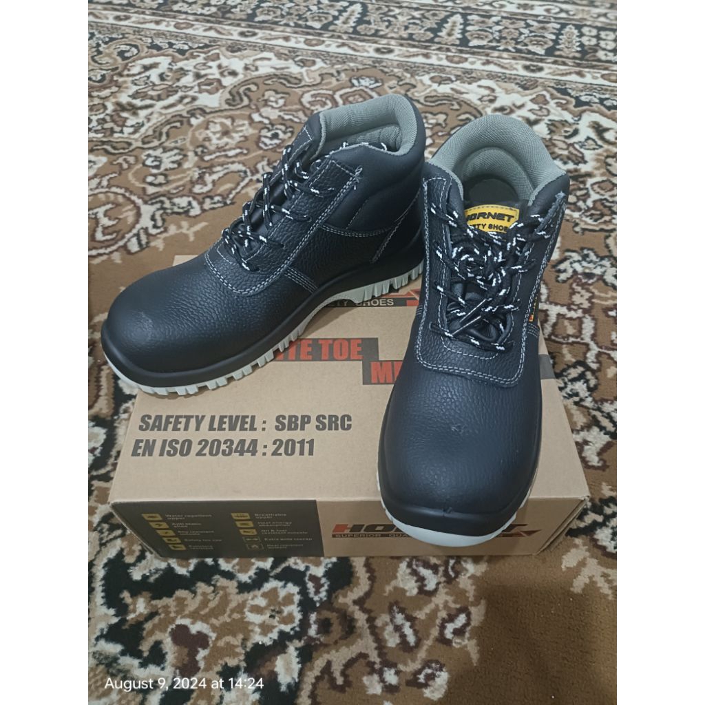Jual Sepatu Safety Shoes Hornet Kulit Hitam Composite Metal Free Middle ...