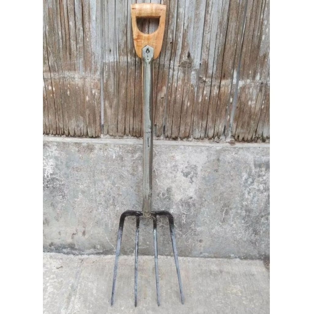 Jual GARPU INJAK ALAT KEBUN , GARPU CAP GUNUNG PERSATUAN BAHAN BAJA ...