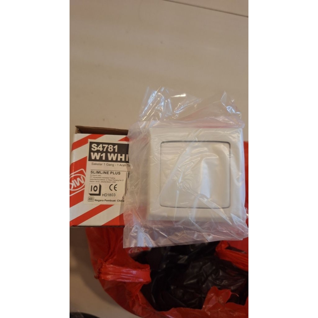 Jual saklar 1 gang mk tipe s4781whi | Shopee Indonesia