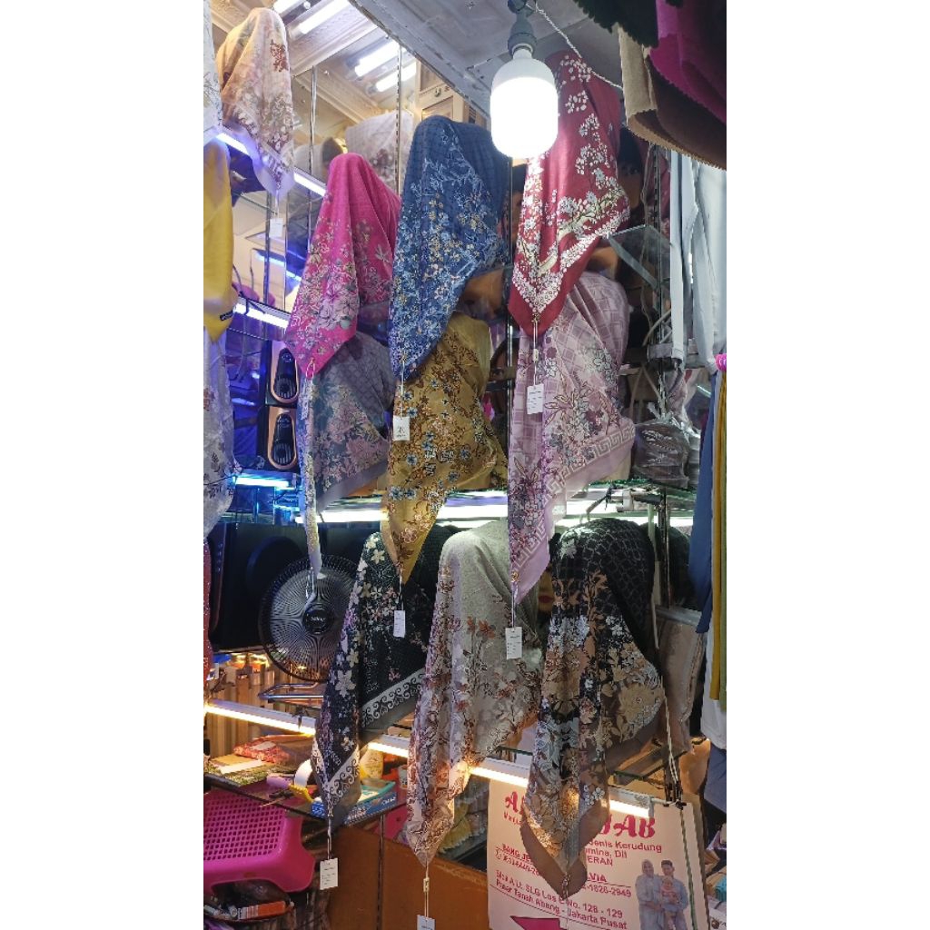 Jual paket 10 pc zaryta standar 110x110 seri warna seri motif bisa cod ...