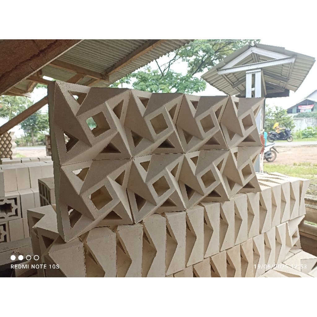 Jual roster beton roster minimalis roster pagar roster dinding roster ...