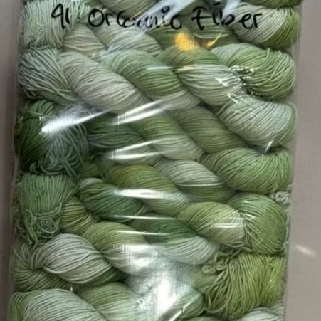 Jual Benang Katun Organik Ombre Handdye - Cotton Organic Fiber Yarn ...