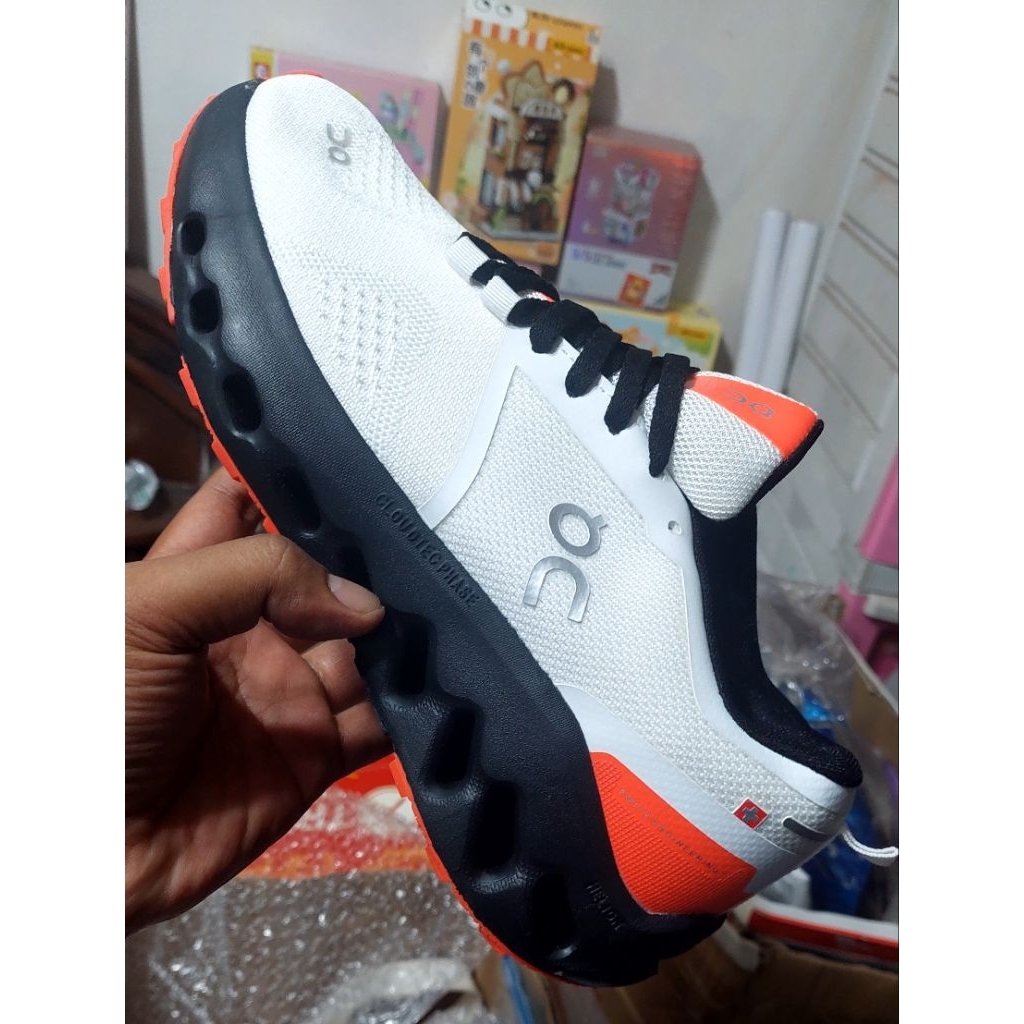 Jual Sepatu Running On Cloud | Shopee Indonesia