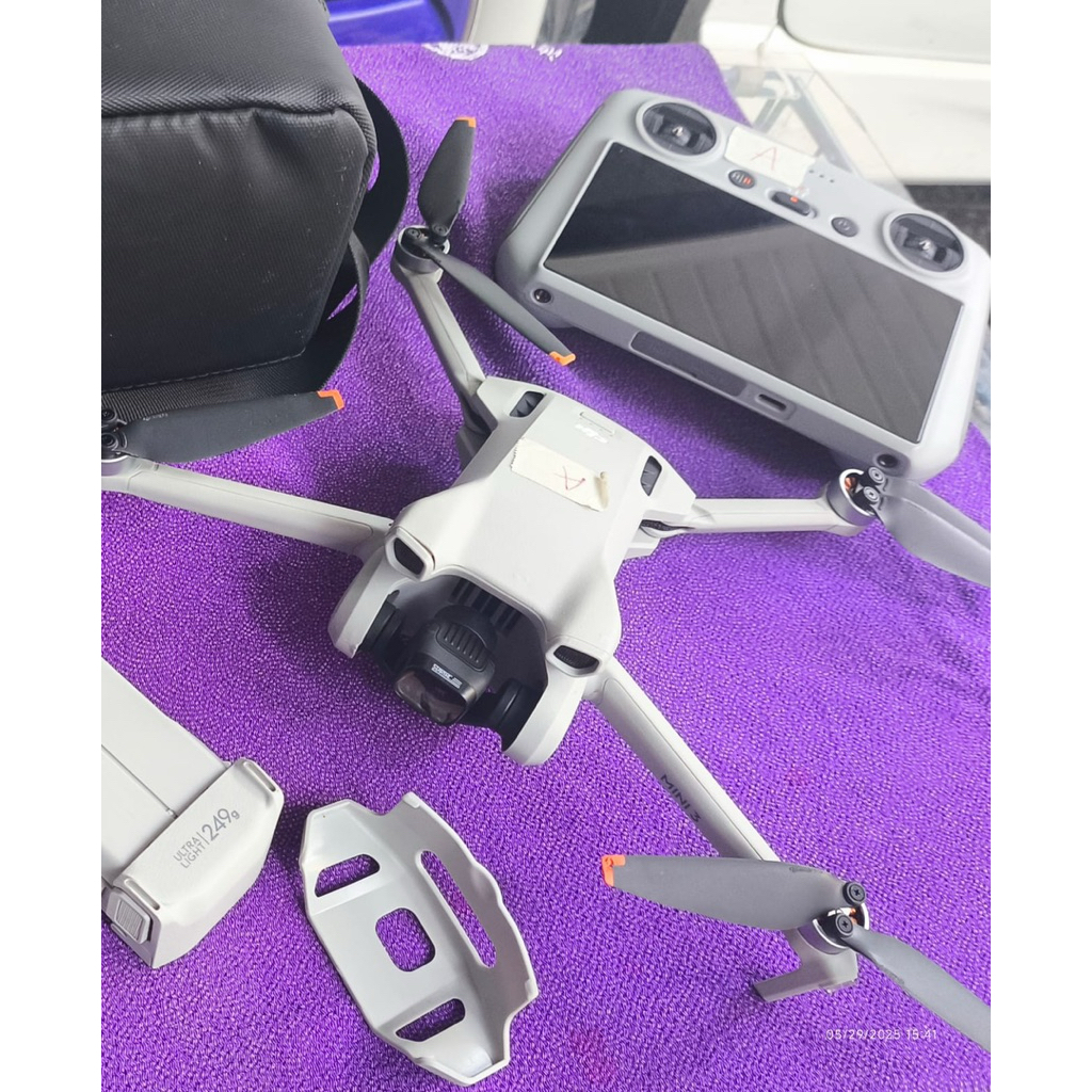 Jual DJI MINI 3 remote layar normal akun kosong | Shopee Indonesia