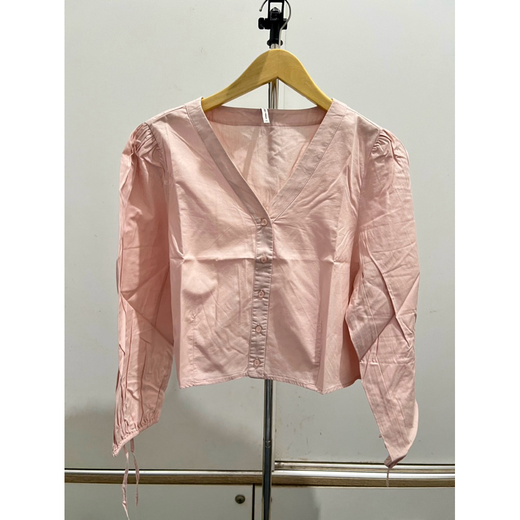 Jual PRELOVED Blouse - COLORBOX | Shopee Indonesia