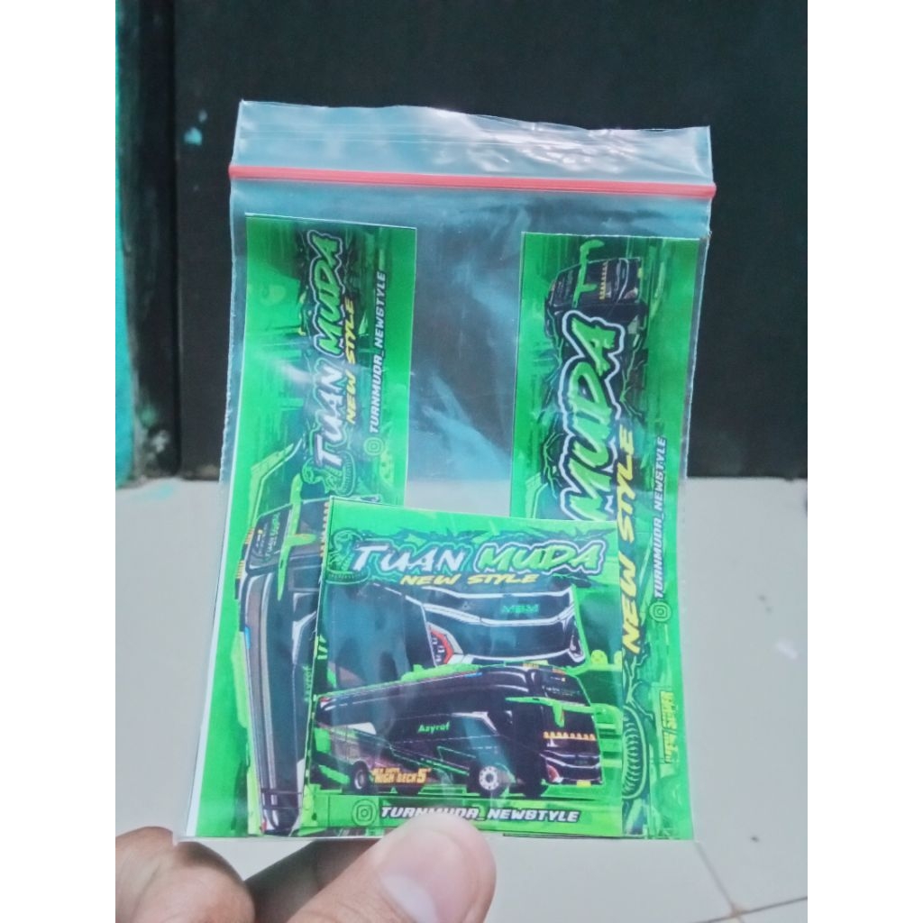 Jual STIKER BUS ASYROF ( TUAN MUDA ) ASLI DARI UNIT VINLYGRAFTAC ANTI ...