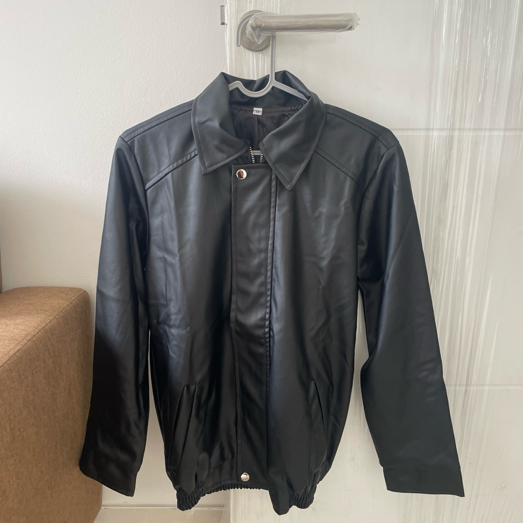 Jual PRELOVED NO BRAND JAKET KULIT HITAM | Shopee Indonesia