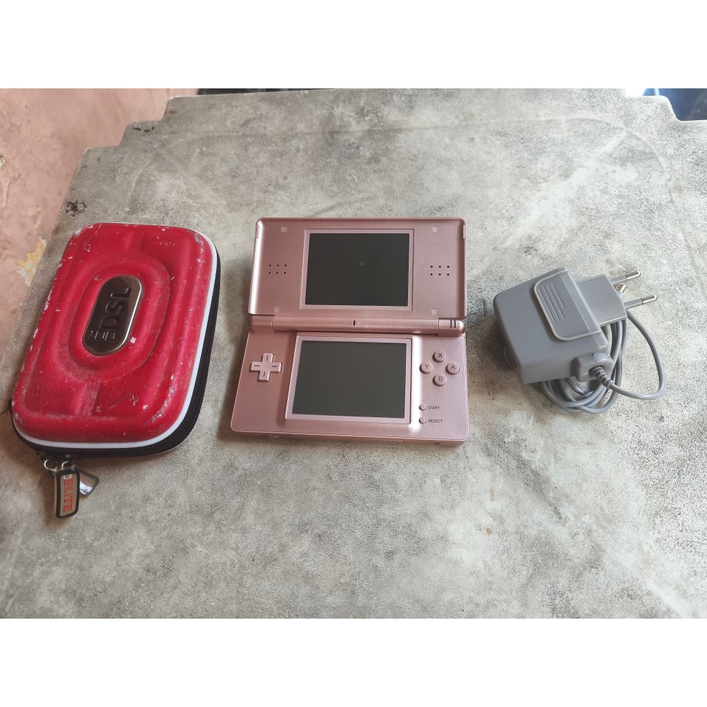 Jual Nintendo DS Lite NDS Rose Pink with R4 16GB 00 | Shopee Indonesia