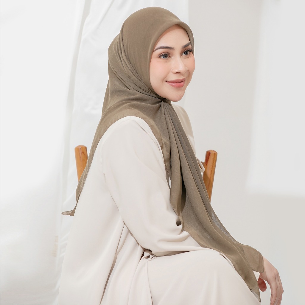 Jual Lozy Hijab - 199K Get 3 Kirana Paris Plain Japan (Hijab Segiempat ...