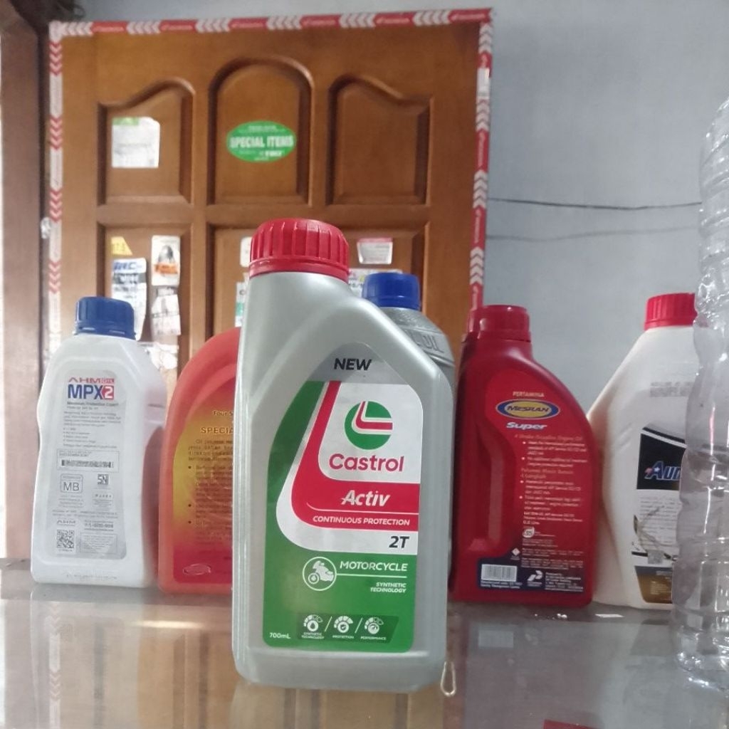 Jual OLI CASTROL 2 TAK OLI SAMPING MOTOR 2 TAK | Shopee Indonesia