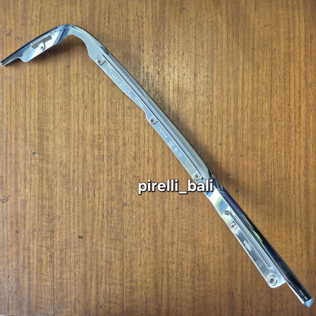 Jual Lis Body Kanan Atas Sprint Primavera 3v dan Iget Ori Piaggio Right ...