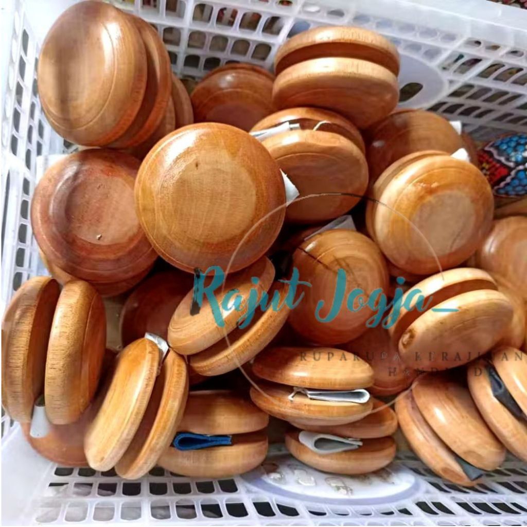 Jual Yoyo / Yo Yo Kayu PREMIUM Polos Plitur Murah Mainan Anak Jadul ...